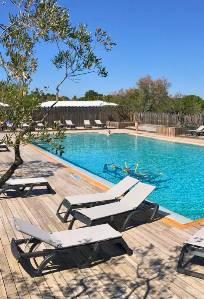 Pebble Pro - European Suppliers of Natural Pebble Pool Finishes