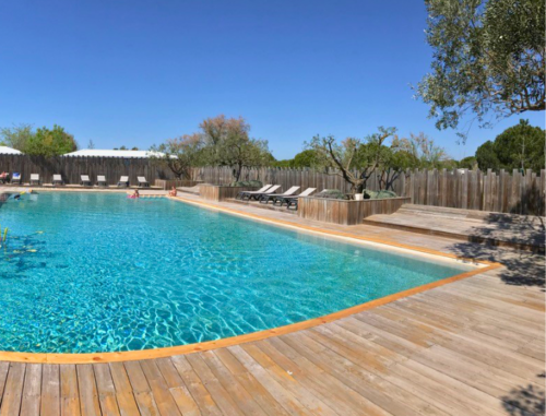 Pebble Pro - European Suppliers of Natural Pebble Pool Finishes